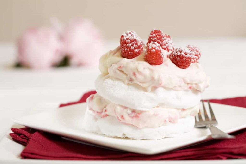 Raspberry meringue from the microwave - Simone's Kitchen