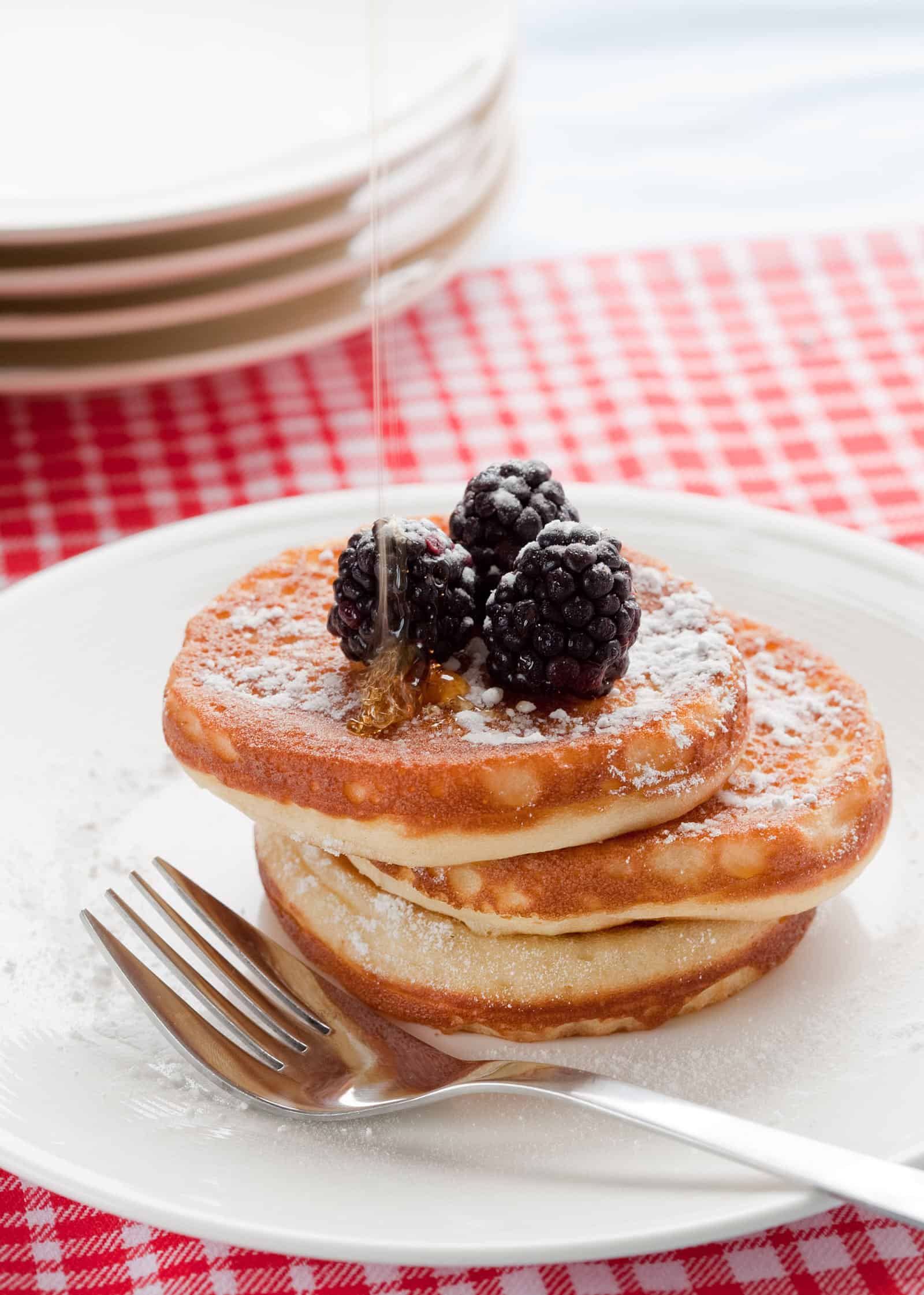 Quick and easy American pancakes recipe - Simone's Kitchen