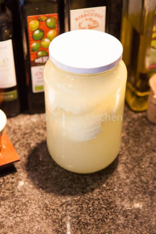 How to make halloumi cheese - Simone's Kitchen