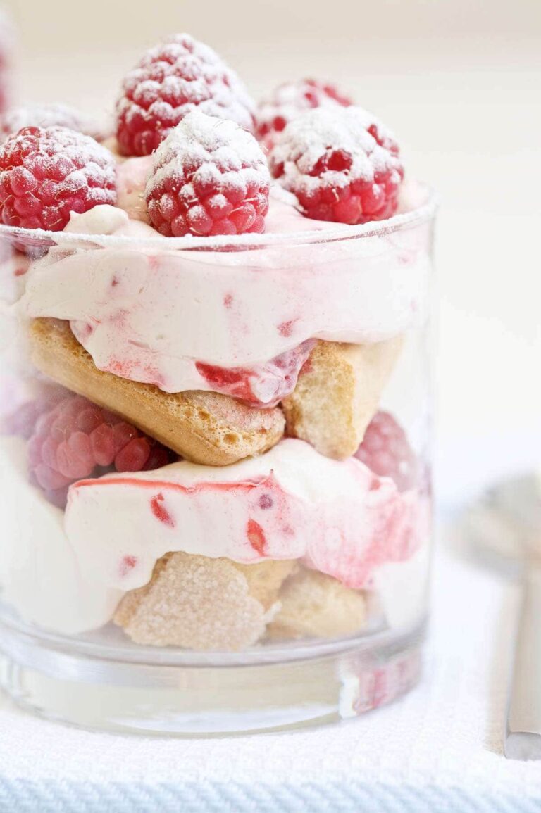 Tasty and easy dessert: Raspberries with mascarpone cream - Simone's ...