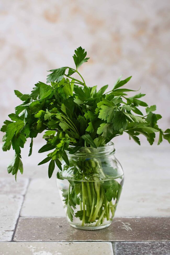 Easy Recipe for Making Parsley Oil - Simone's Kitchen