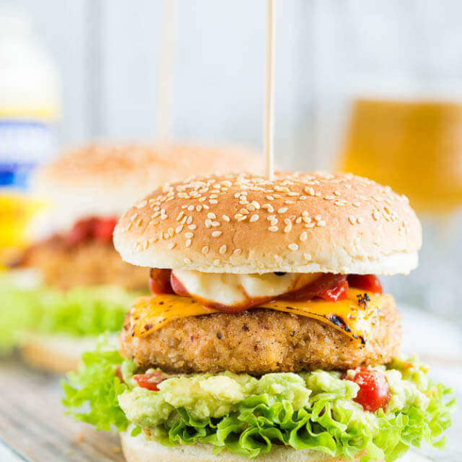 Chipotle chicken burger with guacamole | Simone's Kitchen