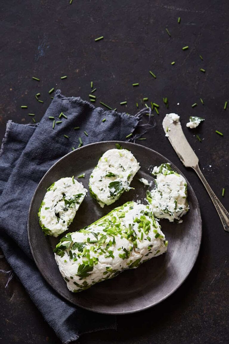 How to make homemade goat cheese - Simone's Kitchen