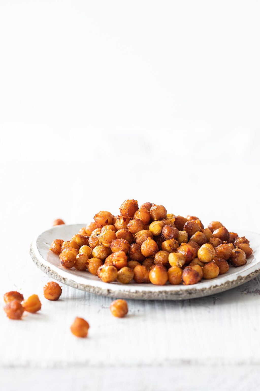 Easy chana chaat recipe with chickpeas - Simone's Kitchen