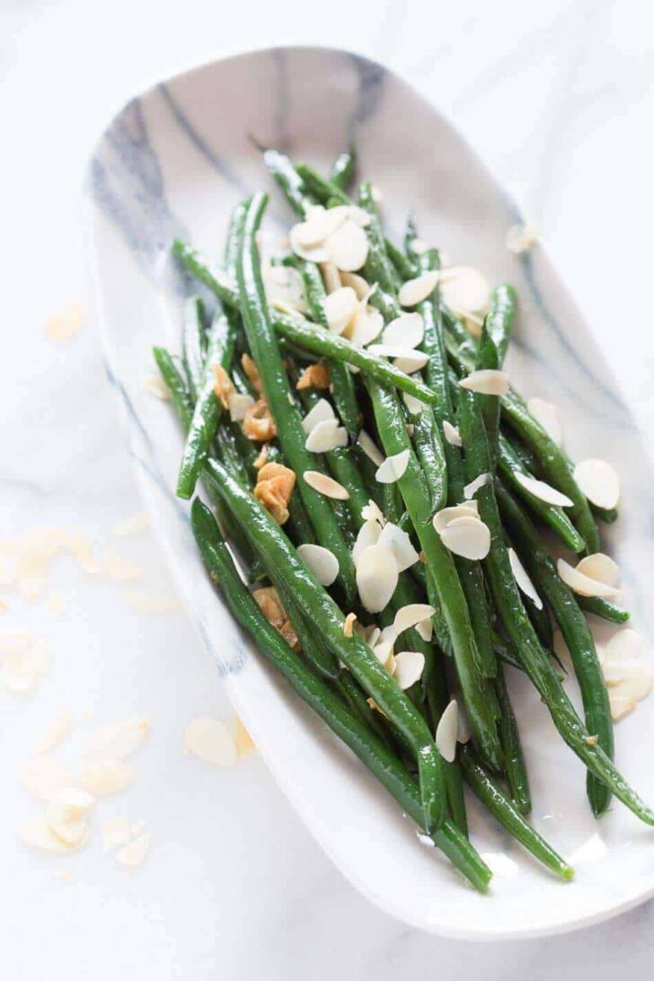 Garlic green beans with almond slivers - Simone's Kitchen