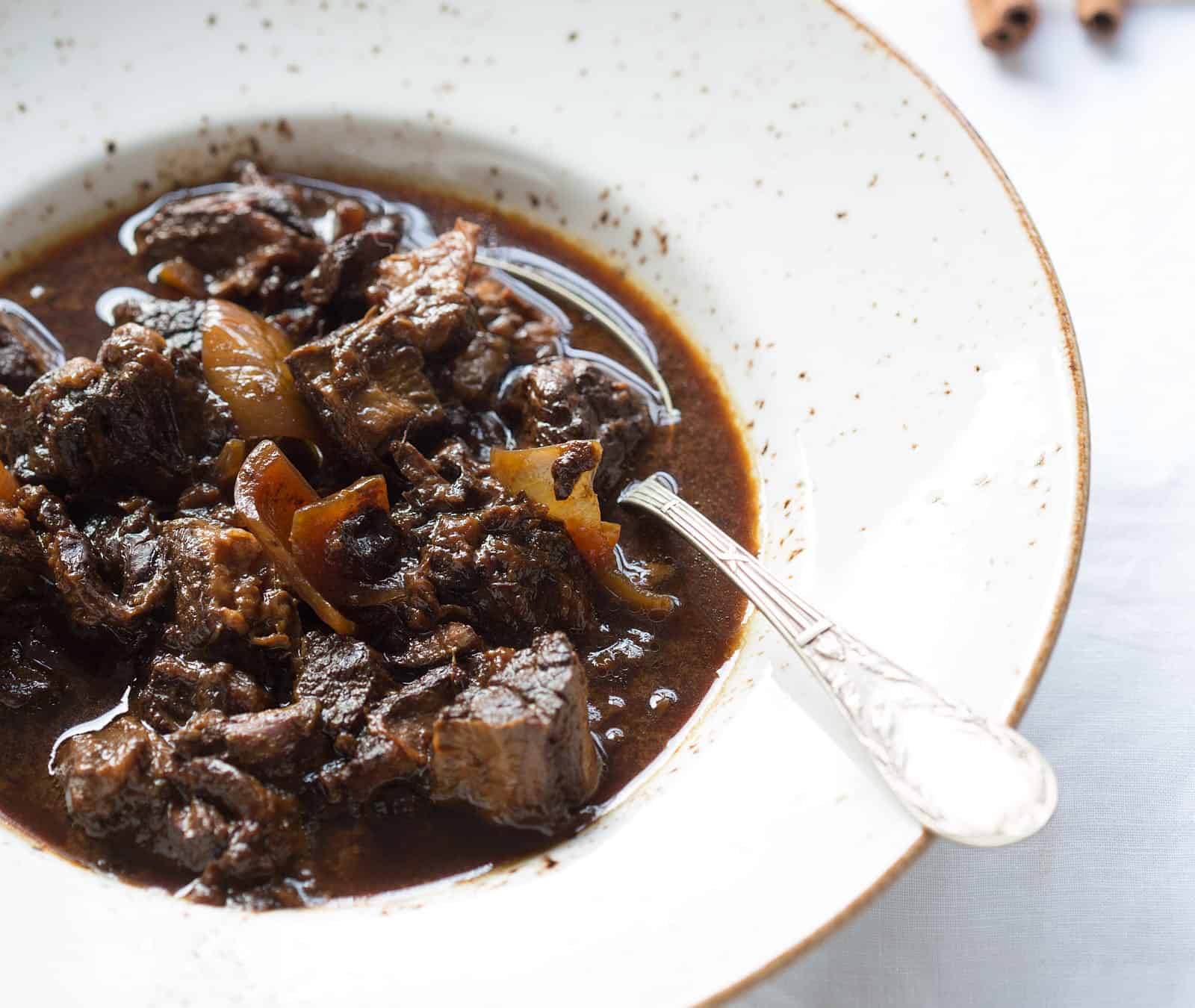 Delicious beef stew with prunes - Simone's Kitchen