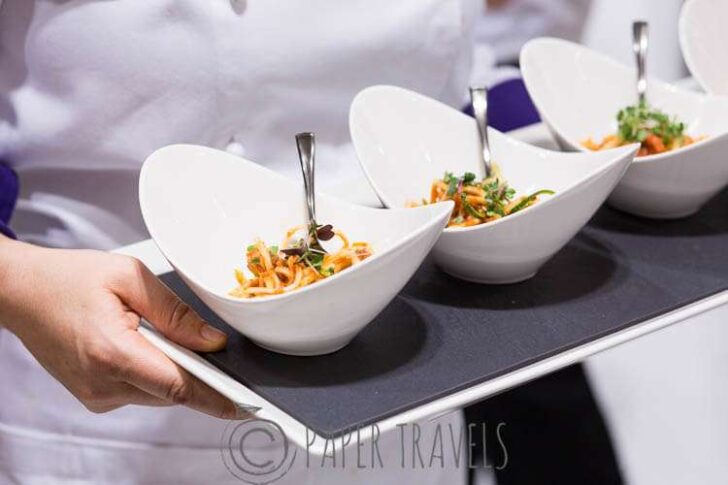 How to take good food photos in a restaurant - Simone's Kitchen