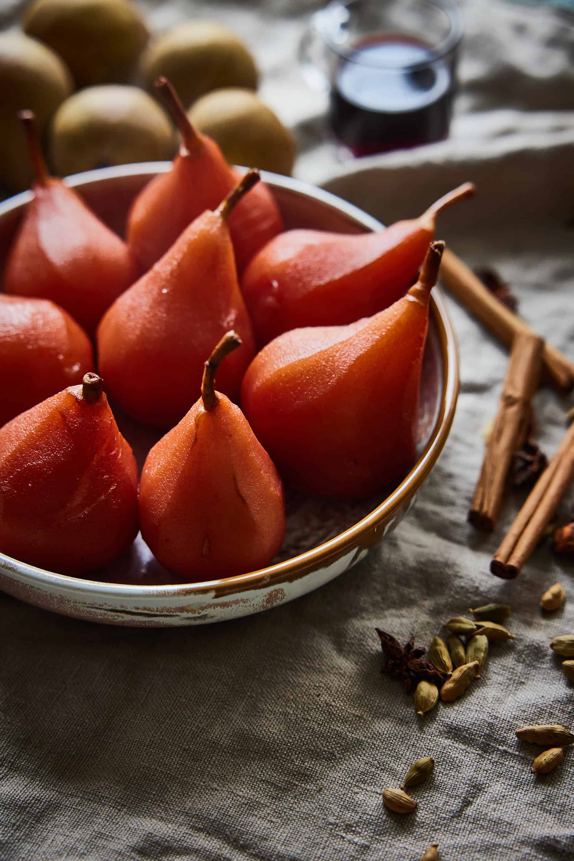 How to make mouth-watering poached pears in a slowcooker