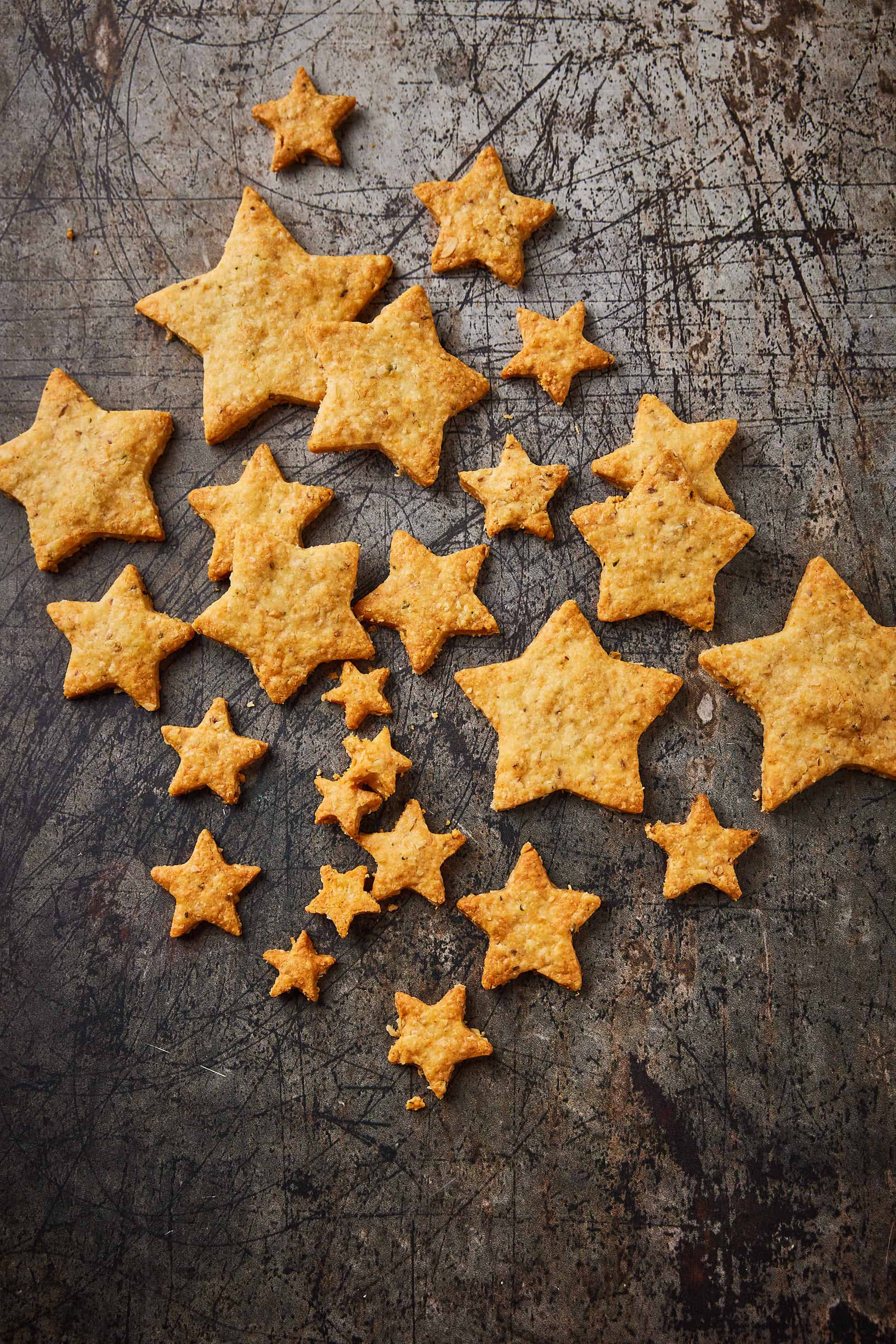 Parmesan cookies with fennel and thyme