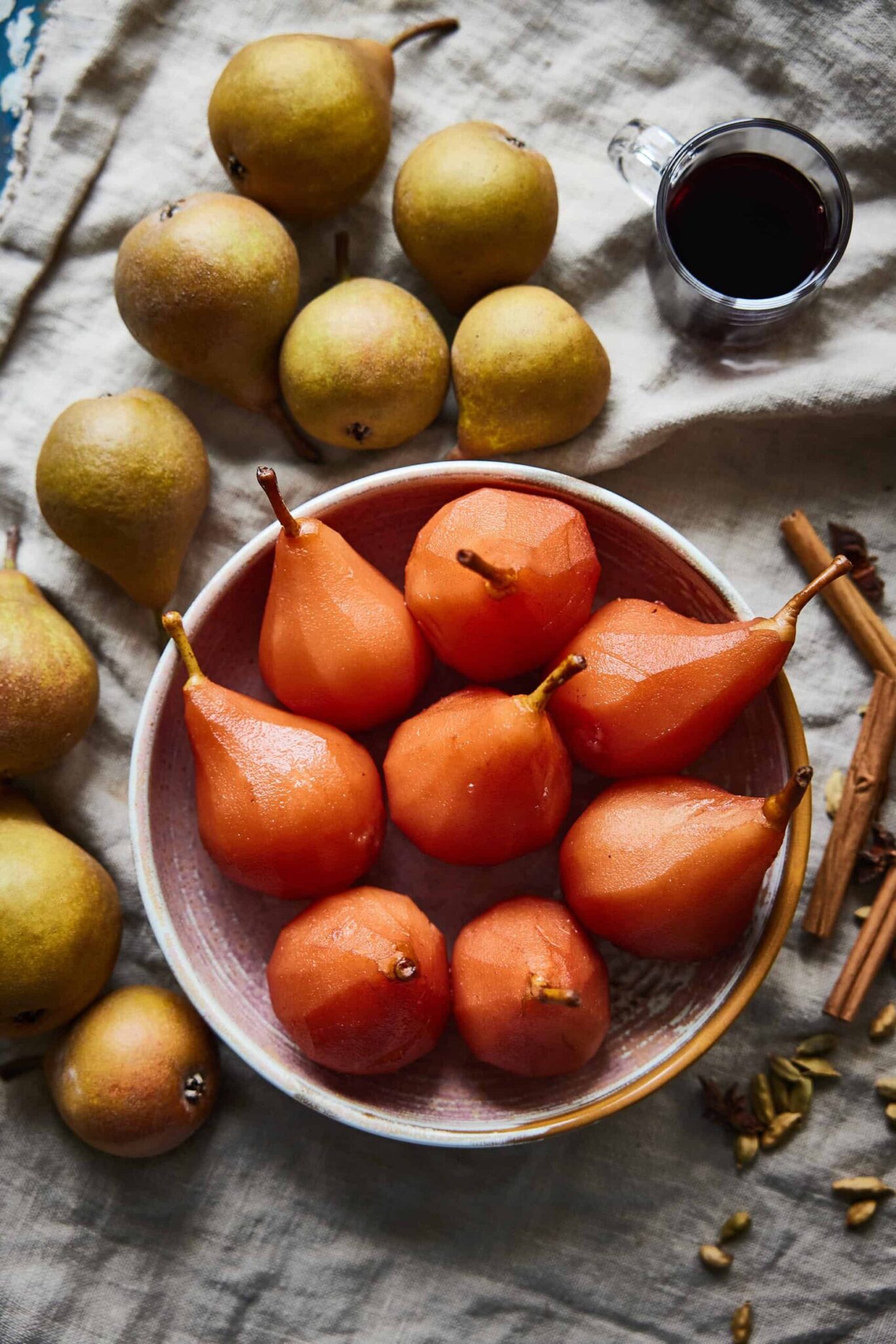 How to make mouth-watering poached pears in a slowcooker