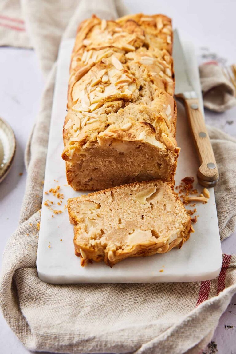 How to make a delicious Dutch apple cake recipe - Simone's Kitchen