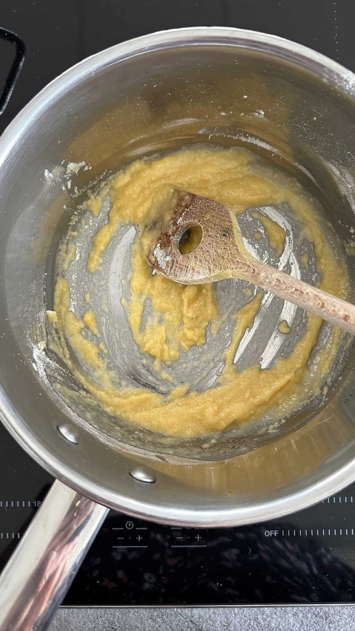 How To Make An Easy Béchamel Sauce Recipe - Simone's Kitchen