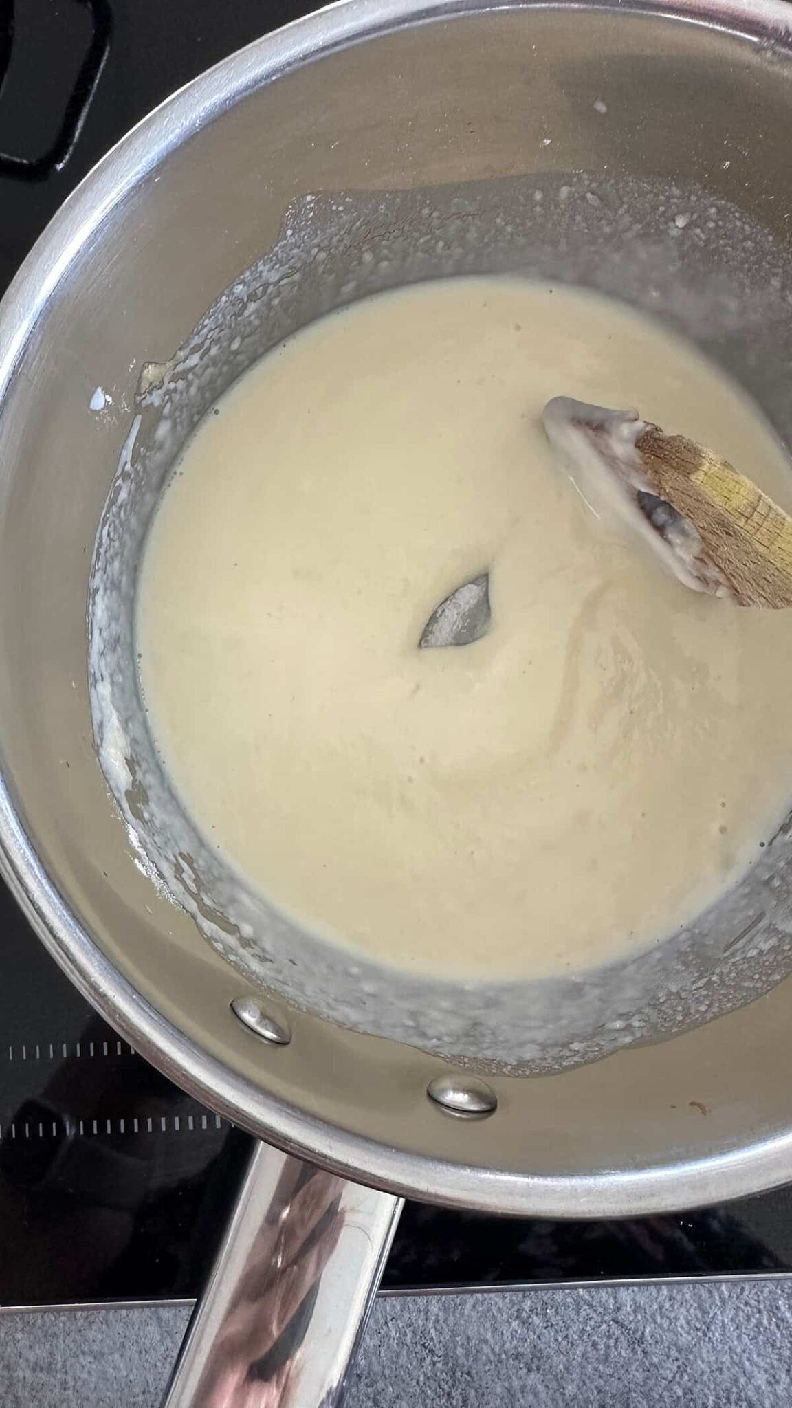 How To Make An Easy Béchamel Sauce Recipe - Simone's Kitchen
