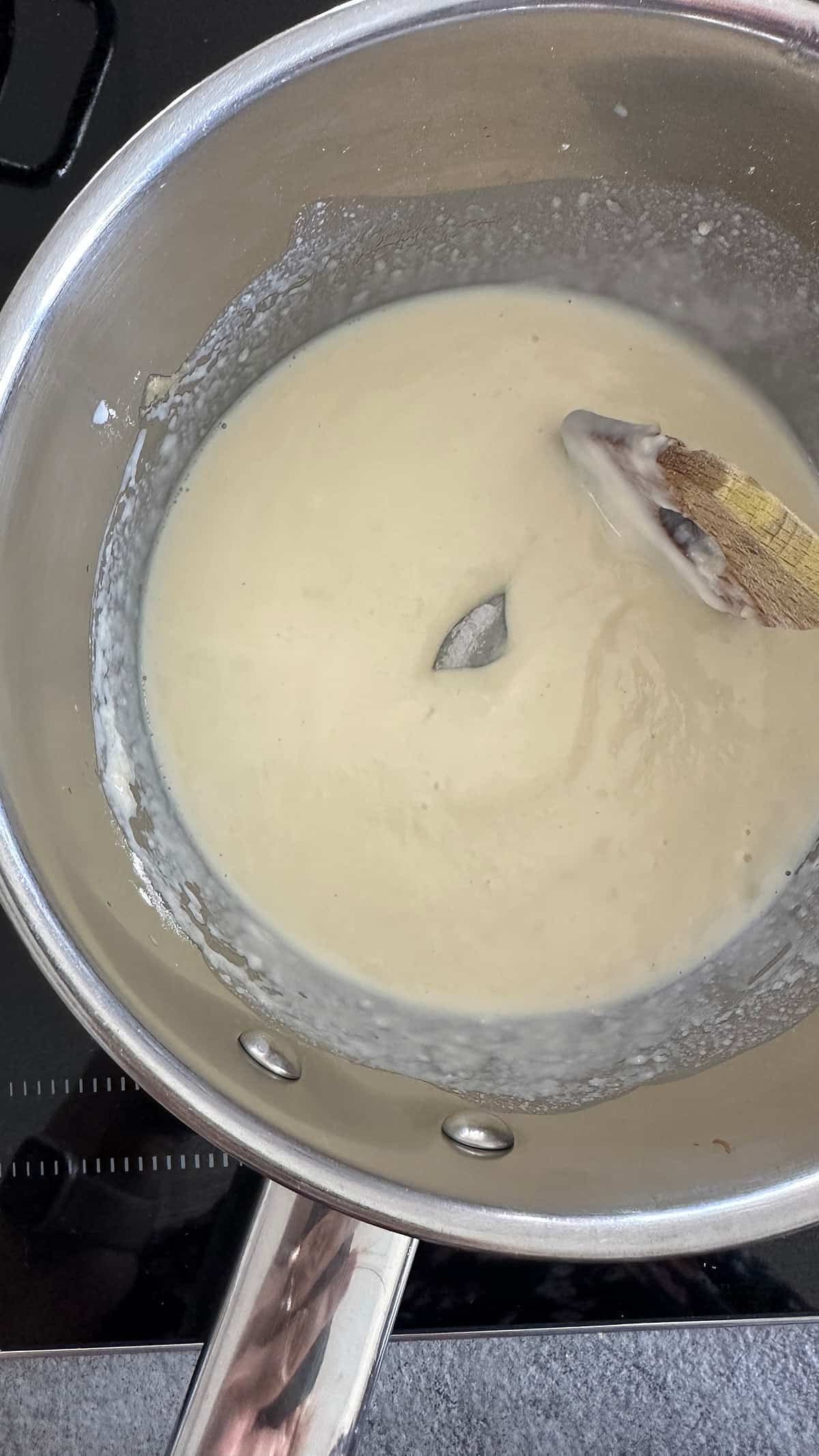 How To Make An Easy Béchamel Sauce Recipe - Simone's Kitchen
