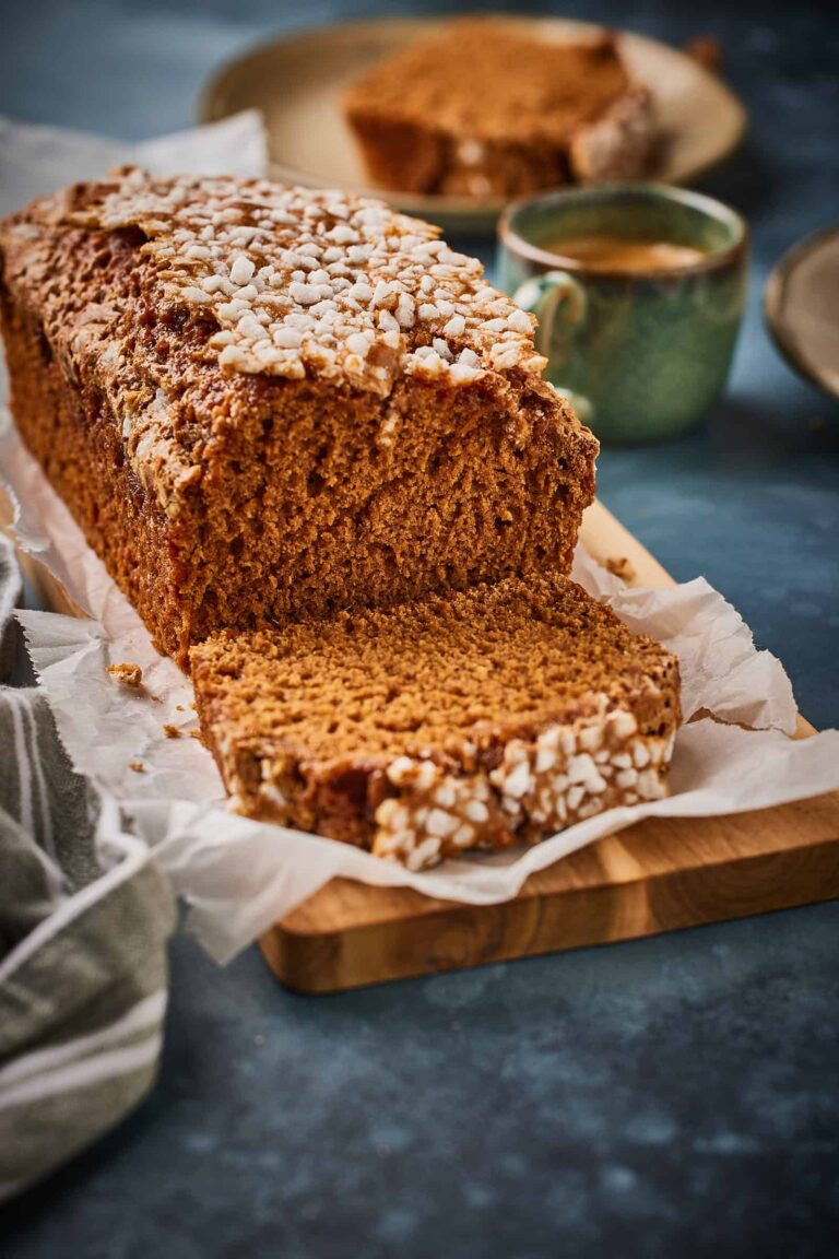 Dutch spiced breakfast cake recipe (ontbijtkoek) - Simone's Kitchen