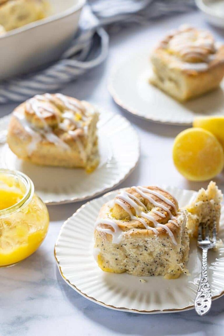 Easy lemon curd buns recipe with frosting - Simone's Kitchen