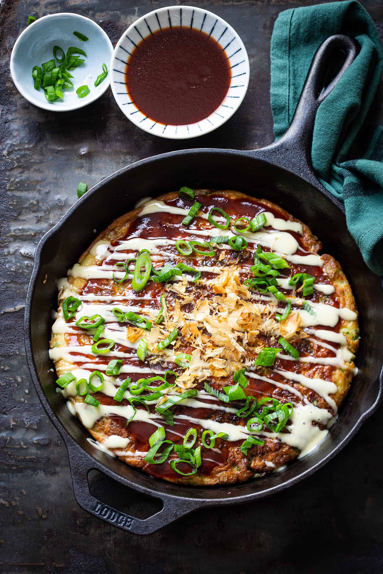 How to make okonomiyaki (Japanese savory pancake)
