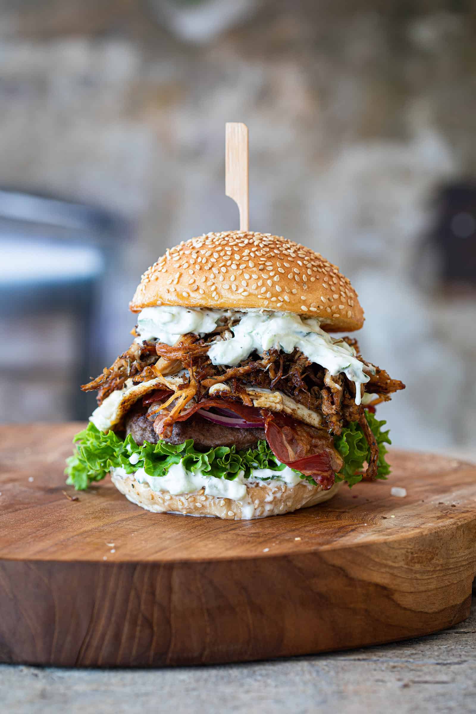 The best Gyro burger recipe with tzatziki - Simone's Kitchen