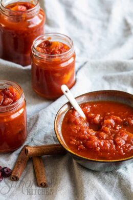 Homemade tomato chutney recipe (easy!) - Simone's Kitchen