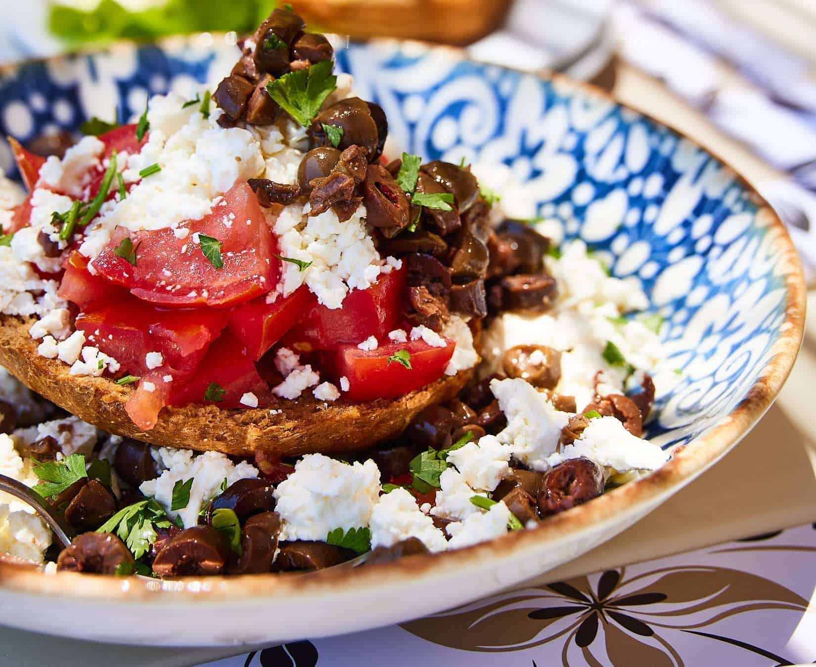 Greek dakos salad recipe - Simone's Kitchen