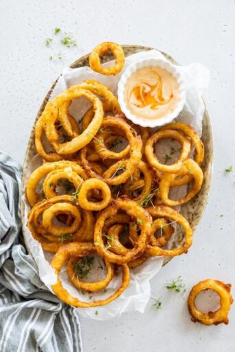 How to make homemade crispy onion rings - Simone's Kitchen