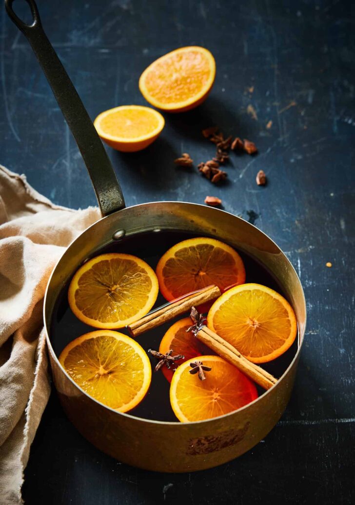 How to make mulled wine (with and without alcohol)
